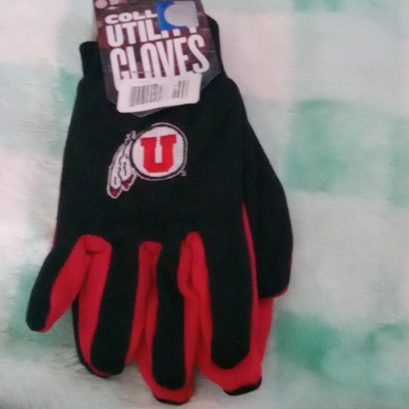 Forever Collectibles | Accessories | University Of Utah Utility Gloves ...
